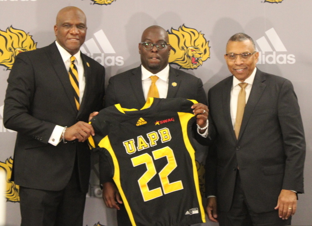 Alonzo Hampton wants to build solid foundation with his team and ... Alonzo Hampton wants to build solid foundation with his team and ...